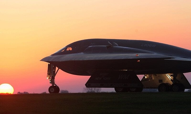 5-Minute Quiet and Intense Workout – Stealth! - The Lazy Society